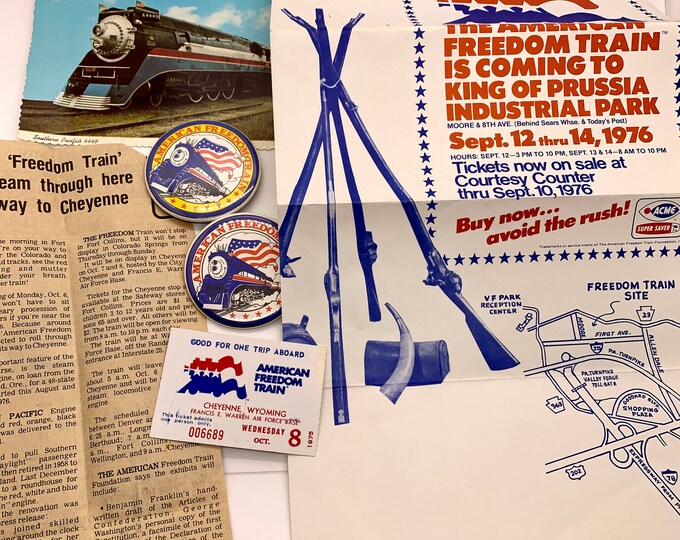 Bicentennial Freedom Train Souvenirs Memorabilia Train Postcard Pin ...