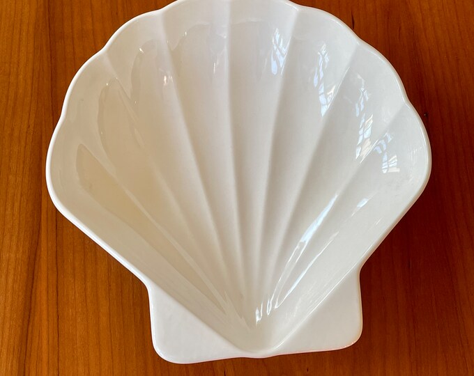 White Sea Biscuit Shell Dish - Etsy