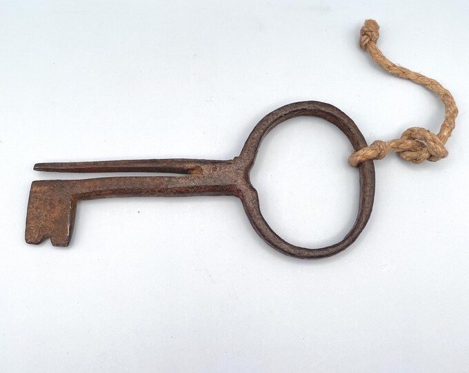 Very Large Antique Padlock Key - Etsy