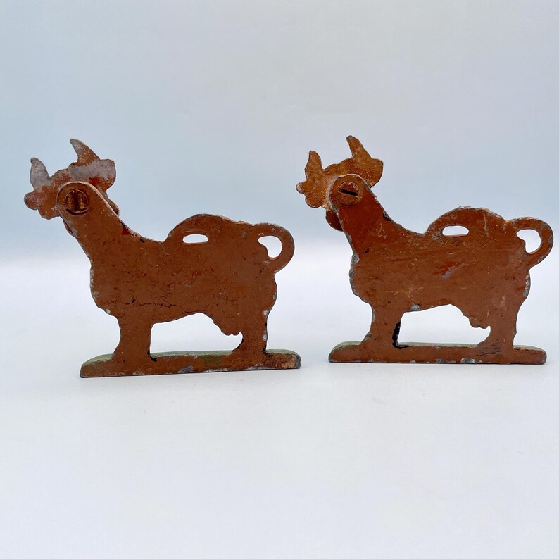 Cast Iron Cows With Moving Heads Toy - Etsy