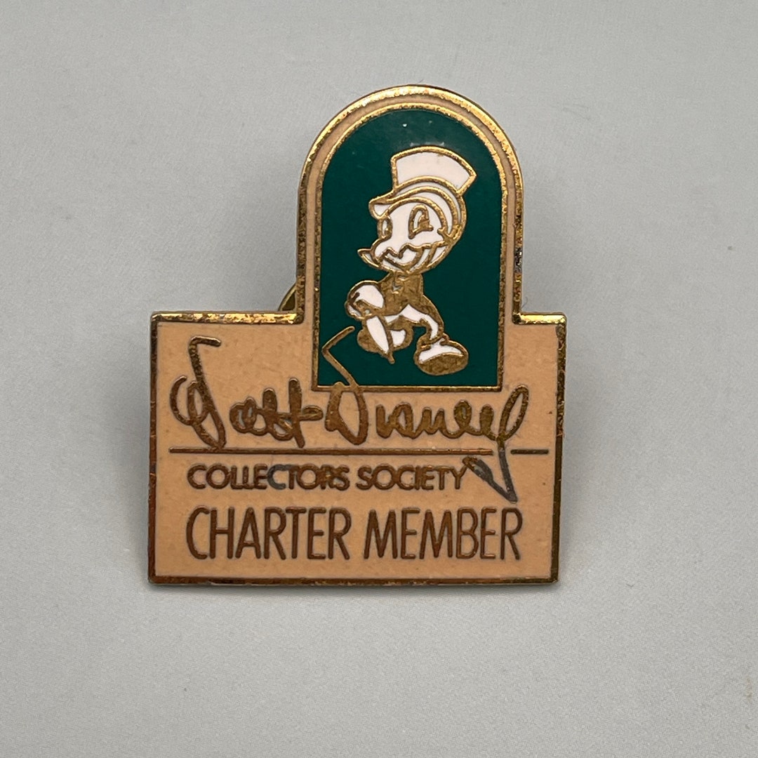 Vintage Walt Disney Collectors Society Charter Member Push Back Pin ...