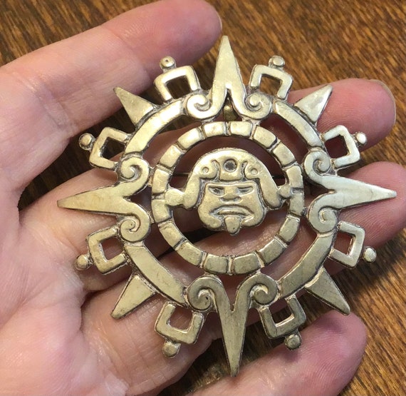 Sterling Aztec Calendar Pin/Pendant - Gem