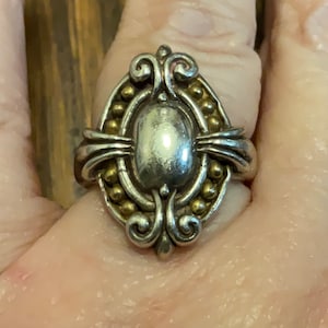 Vintage rings brighton store
