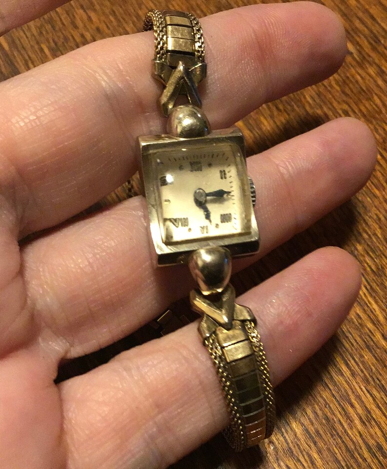 Vintage Ladies Kelbert Windup Watch With 14k Case - Etsy