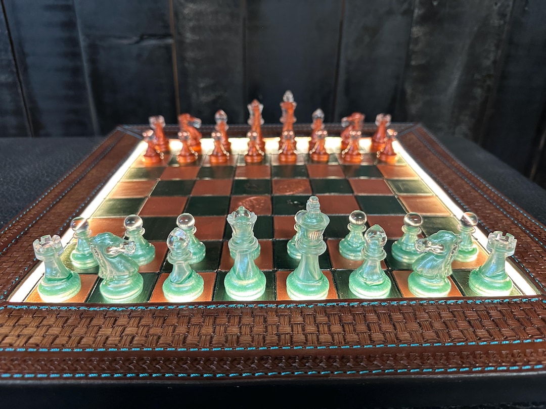 Handmade Leather Chess Board With 32 Resin Pieces / LED Lighted / Set ...