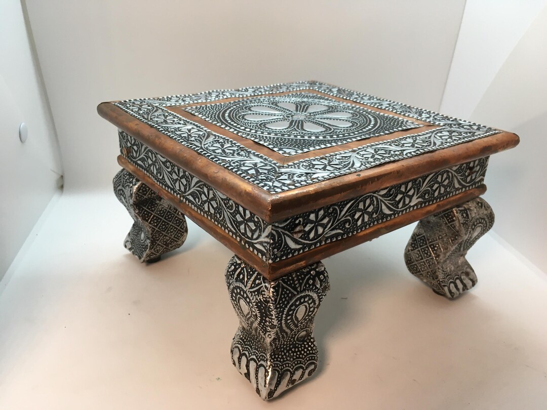 Indian Hindu Wedding Bajot Bajath Chowki Puja Low Small Table ...