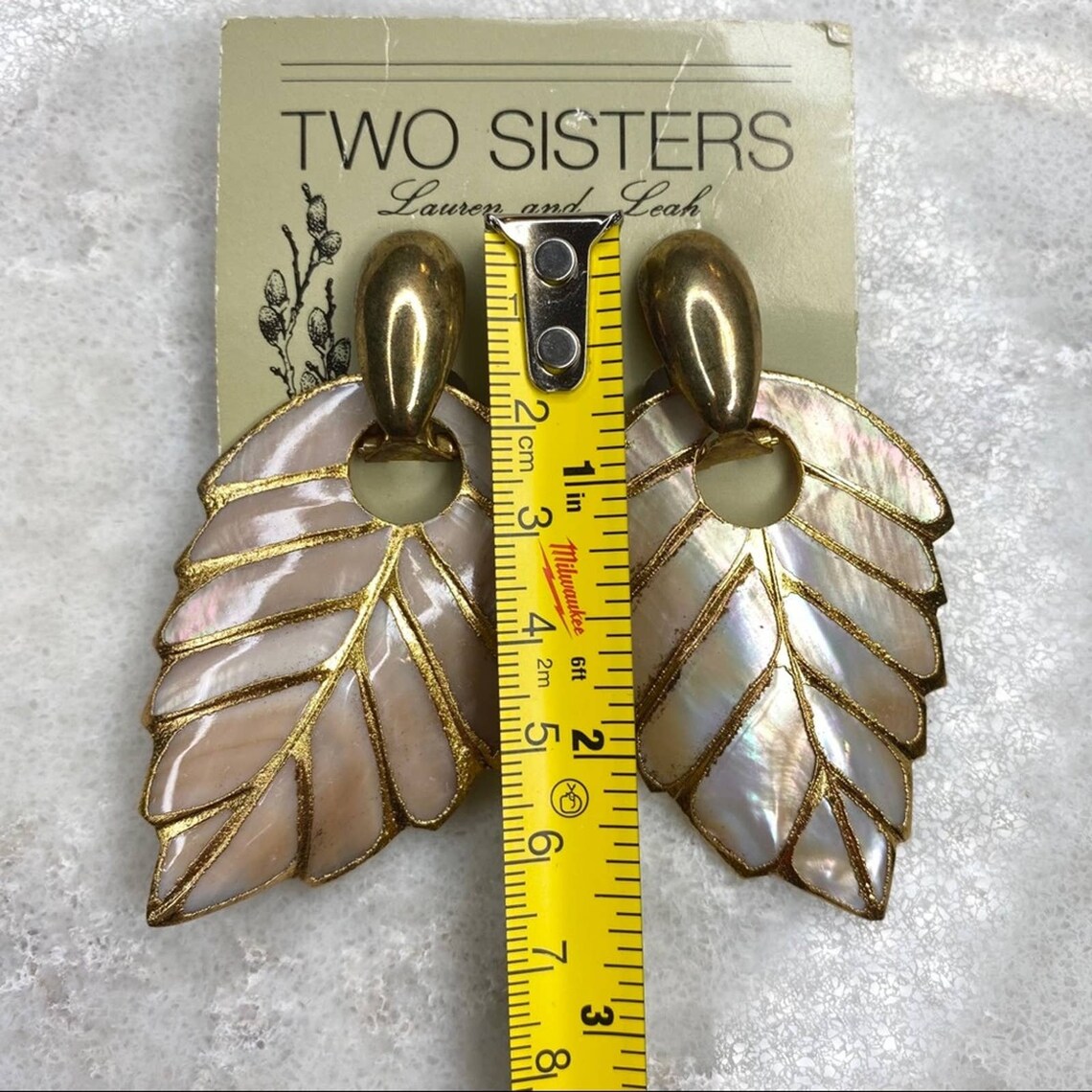 Stunning Vintage Two Sisters Gold Shell Earrings - Etsy.de