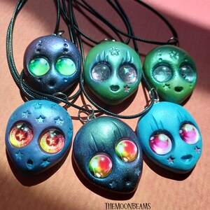 Retro Alien Pendant Necklace-hand Sculpted Kawaii Alien Face Charm ...