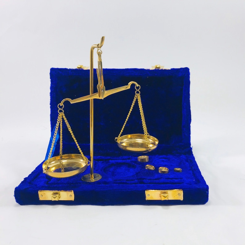 Lavyer Gift Balance Scale Scale of Justice Velvet Box - Etsy