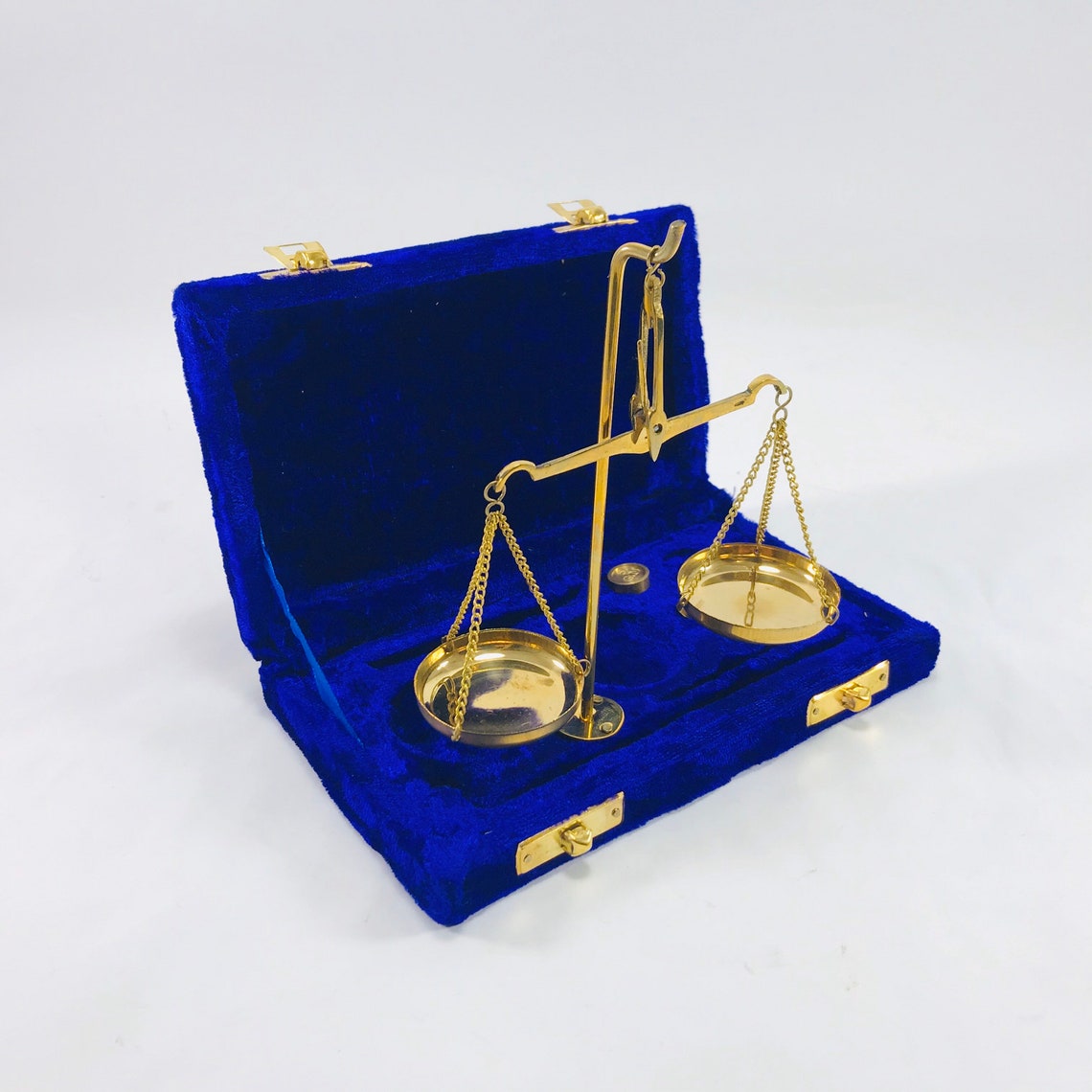 Lavyer Gift Balance Scale Scale of Justice Velvet Box | Etsy
