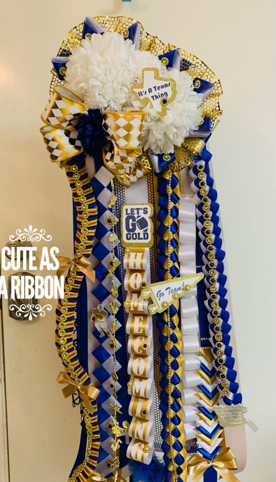Cute Homecoming Mums