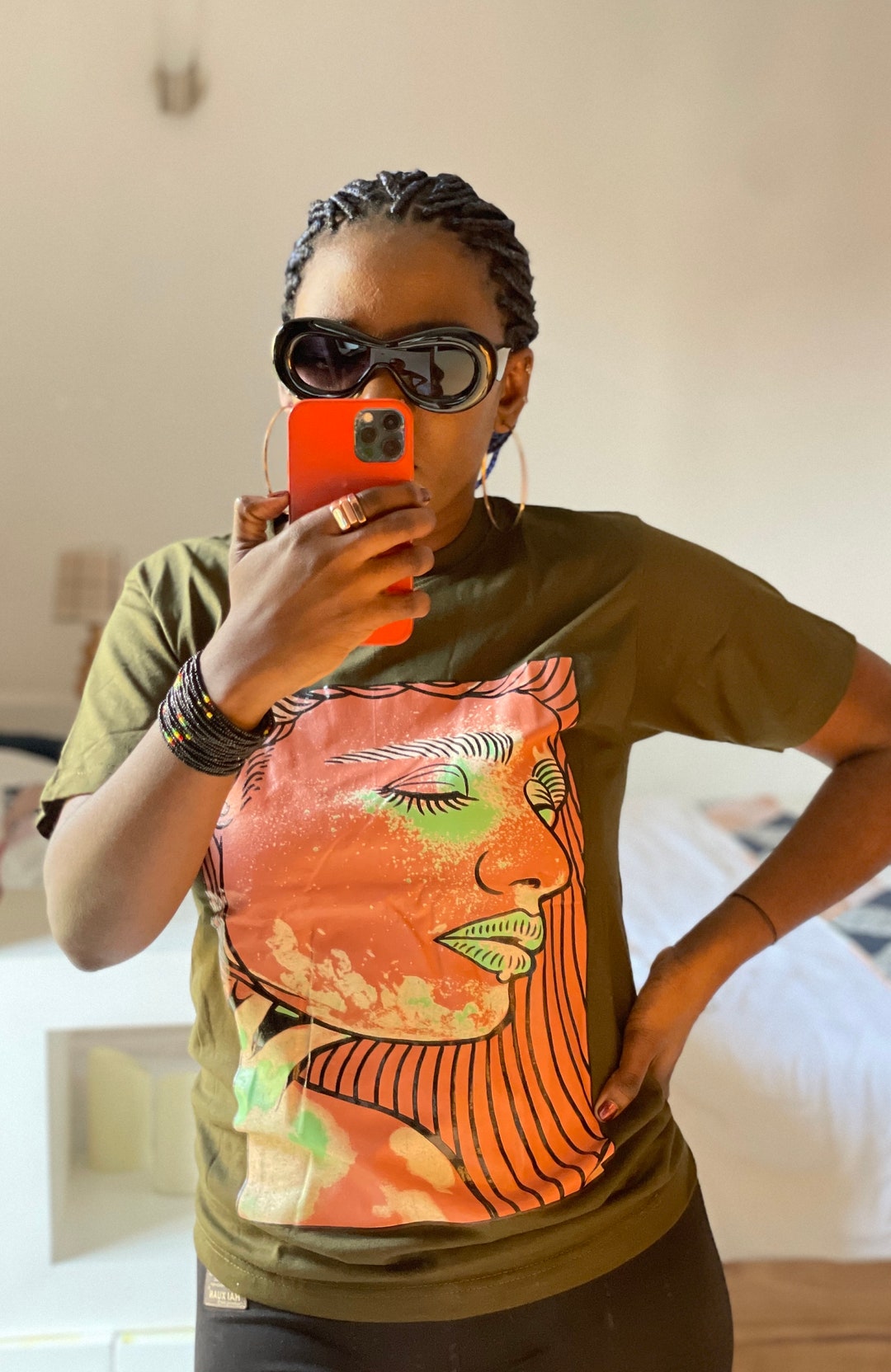 Round Neck Graphic Tees|| T.shirts With Flossy Woman Themed Motif ...