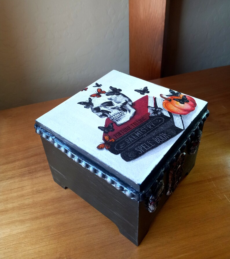 Sorcerer's Spell Box: Gothic Skull Trinket Chest, Halloween Decor - Etsy