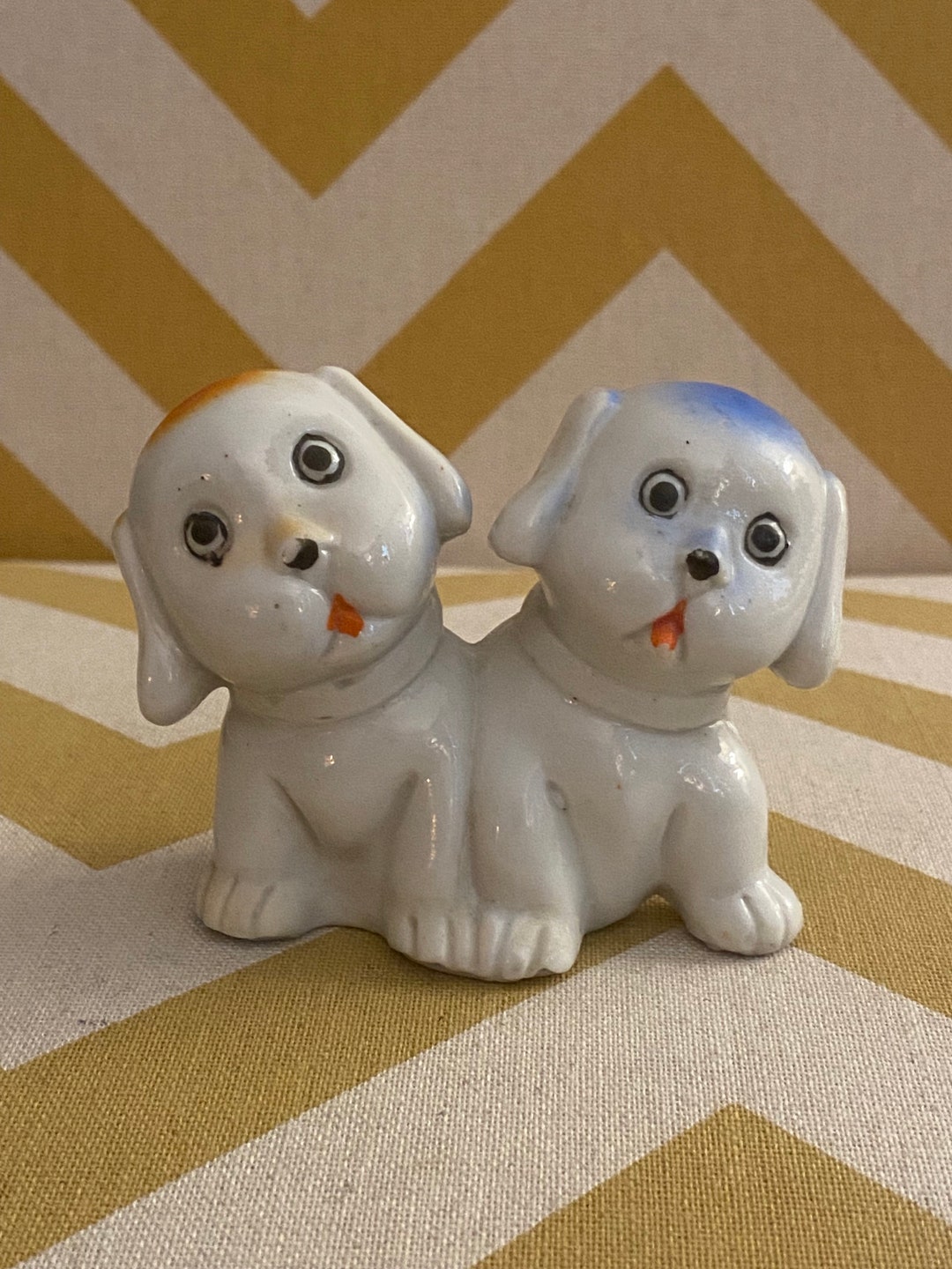 Vintage Porcelain Pair of Dogs Made in Japan (EE) - Etsy