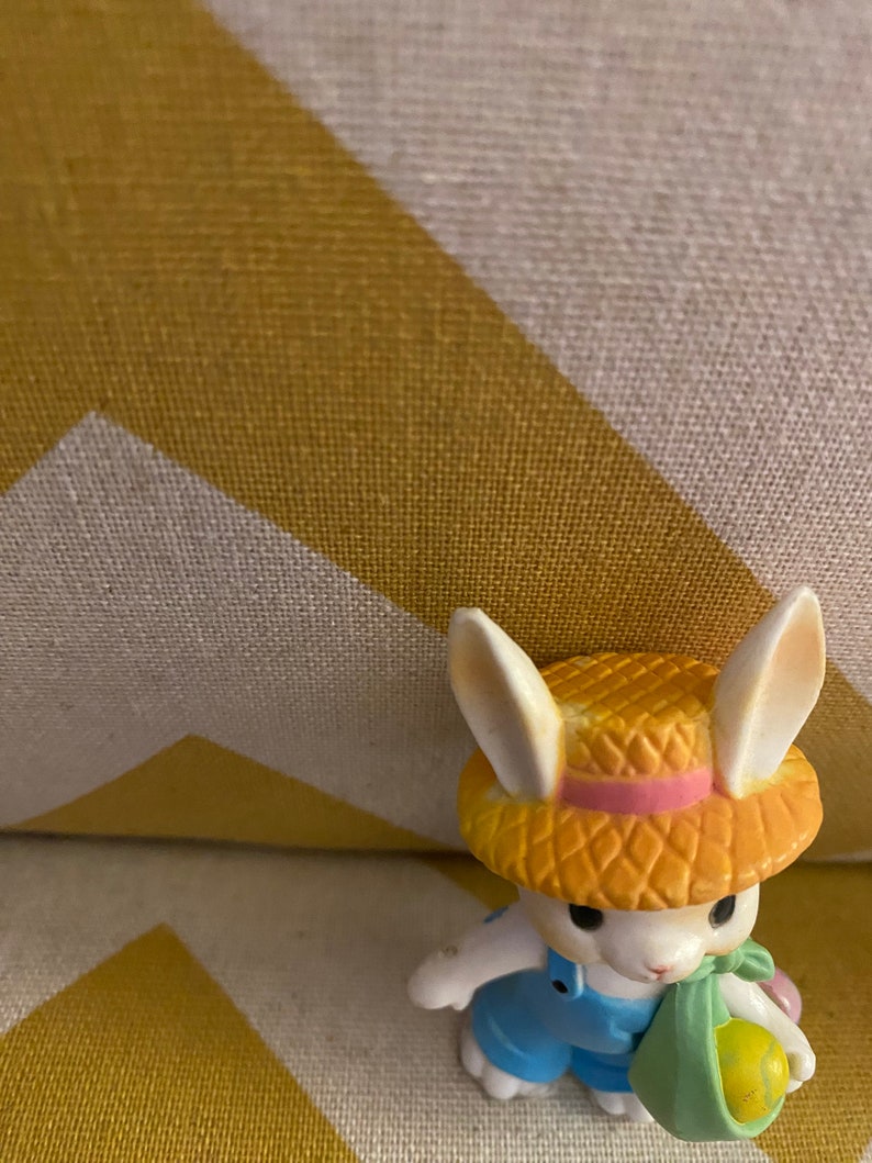 2 Vintage Small Plastic Easter Bunnies (AC) - Etsy