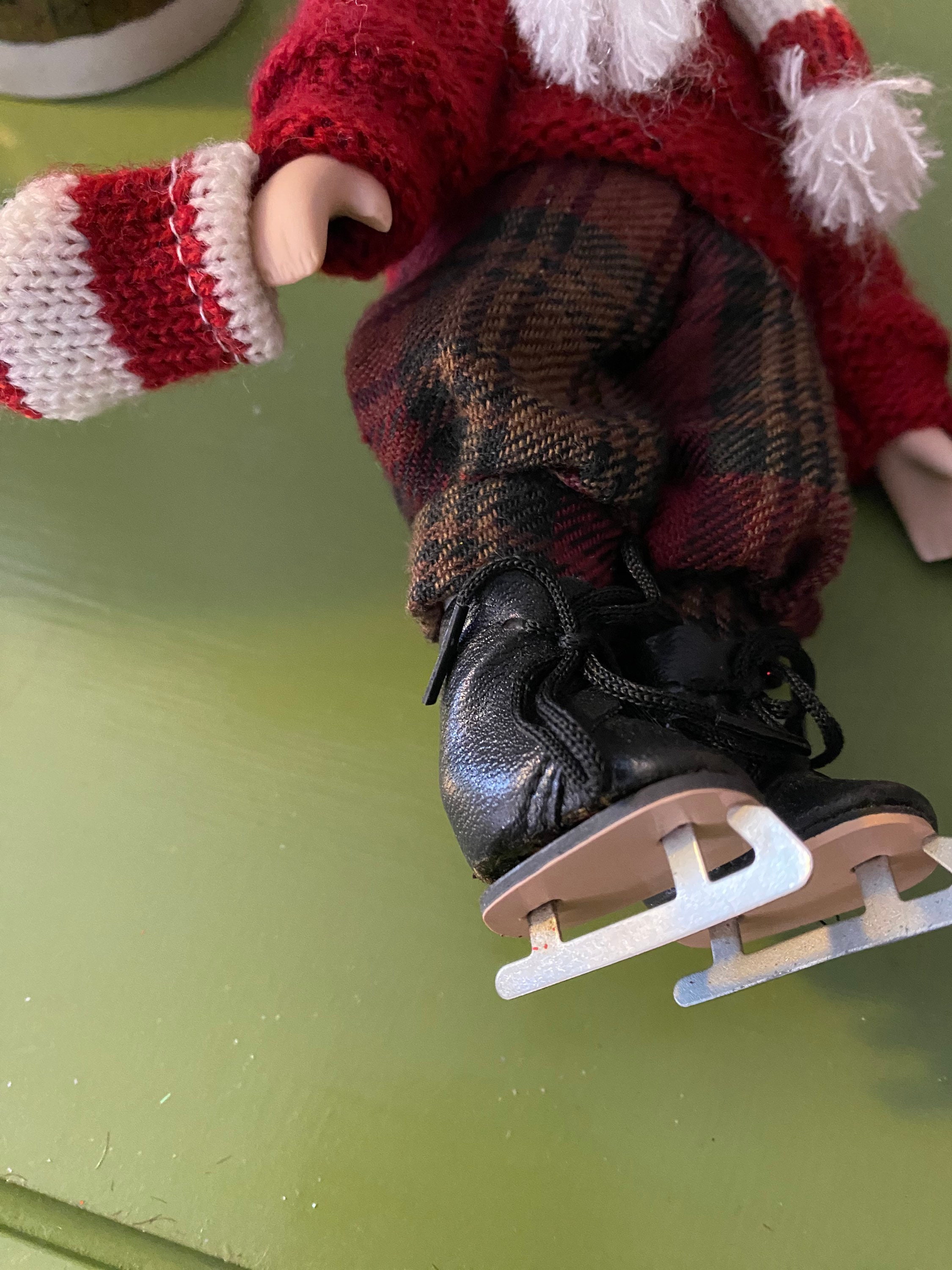 2 Adorable Ice Skating Ceramic Dolls - Etsy