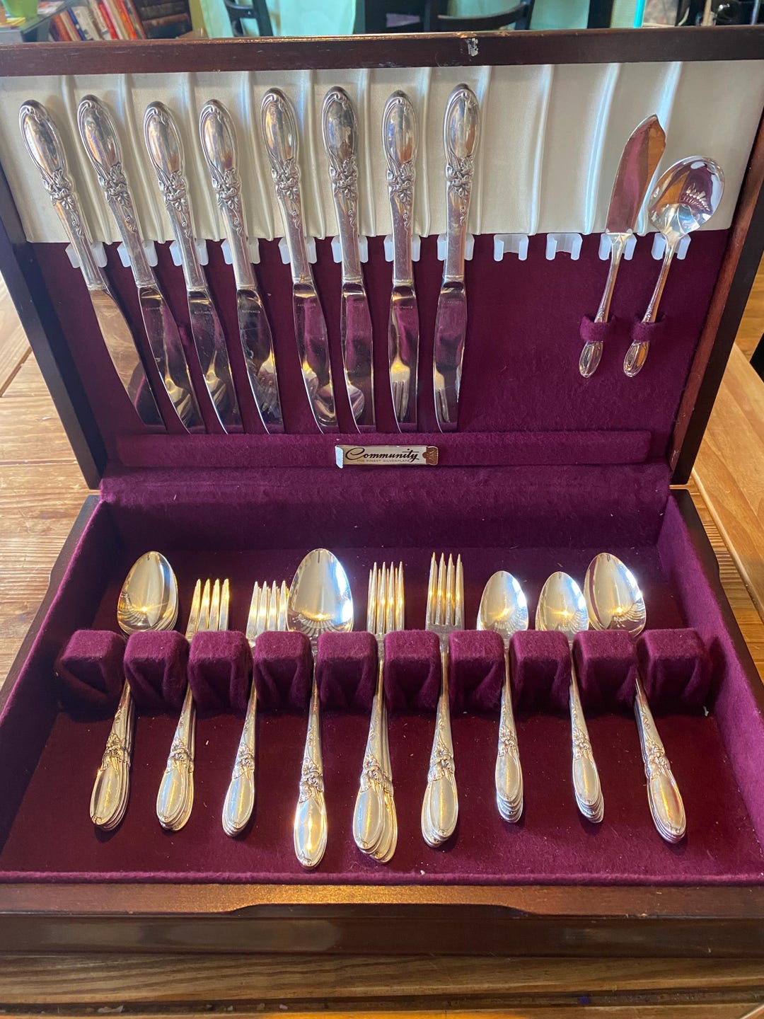 Vintage 52 Pc White Orchid Community Silver Plated Silverware (shlv) - Etsy