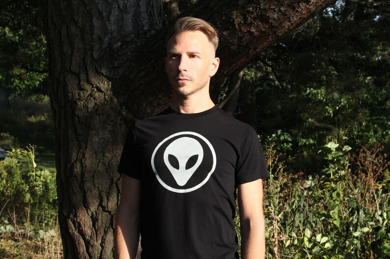 The Grey - Alien T-shirt - Etsy Canada