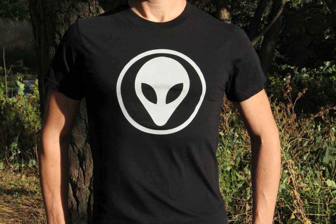 The Grey - Alien T-shirt - Etsy Canada
