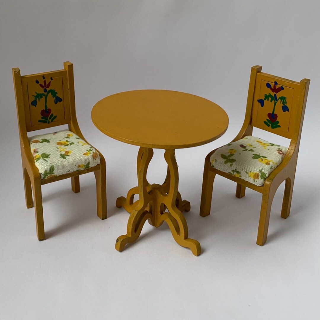 Bistro Table and 2 Chairs 1:12 Scale Dollhouse Miniatures. Handmade and ...