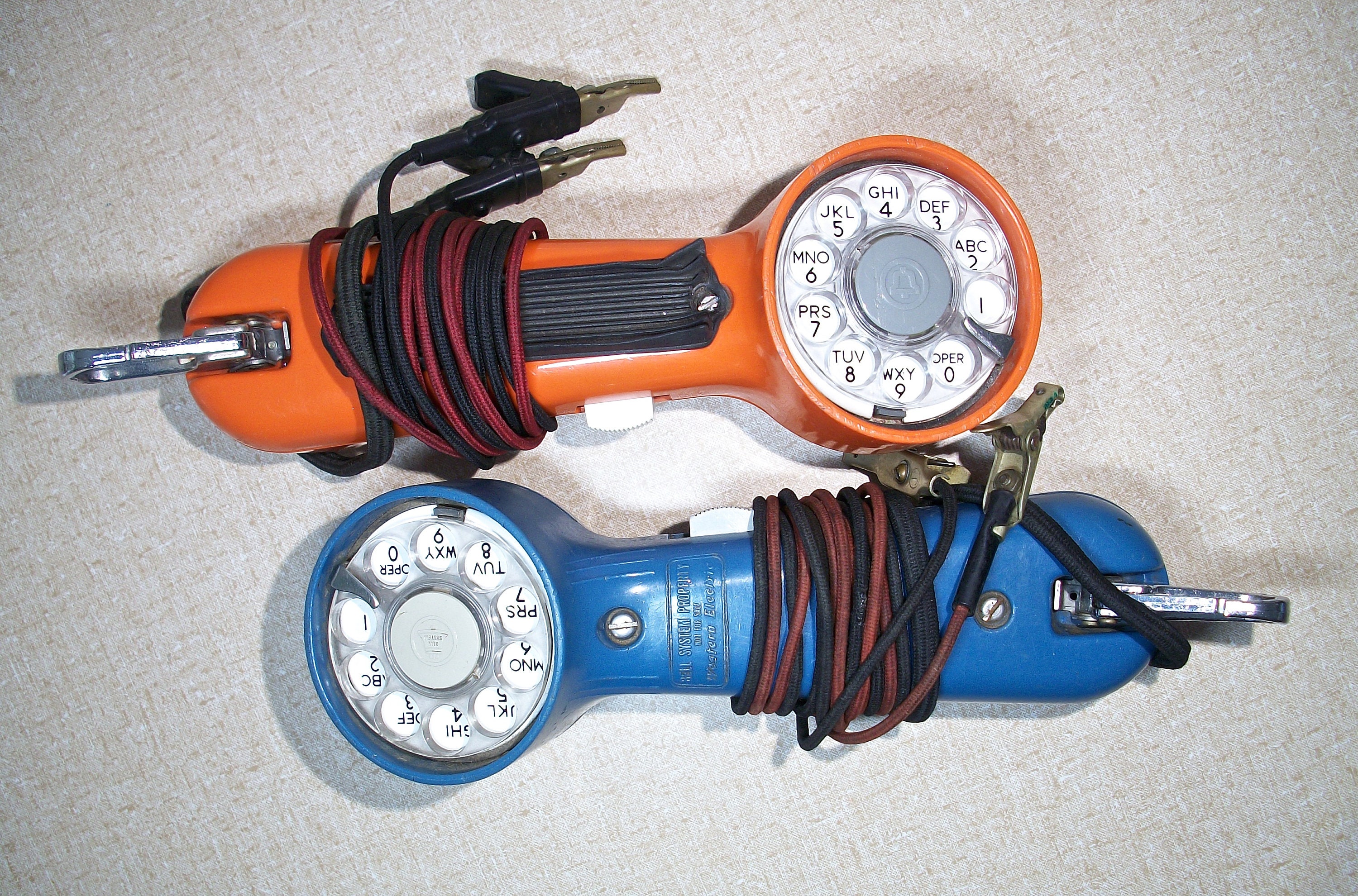 Electronics & Accessories Retro Orange Snap Hook Carabiner Bell System ...