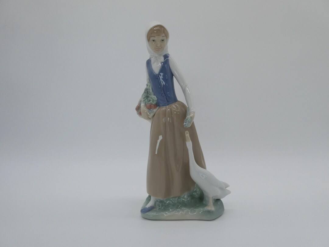 Vintage Spanish Nao Lladro Daisa Figurine Featuring Young Woman With a ...