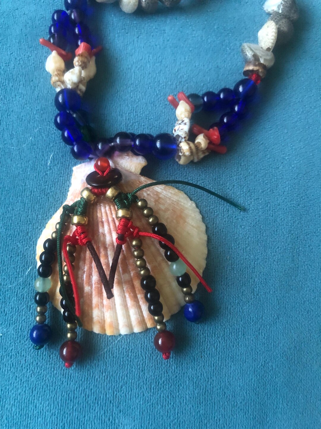 Beaded Scallop Shell Pendant Necklace With Shells and Beads - Etsy