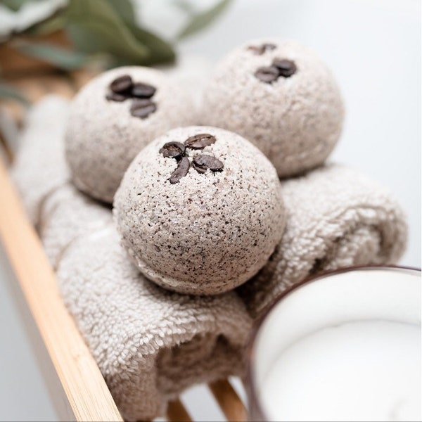 Handmade Bath Bomb - Etsy