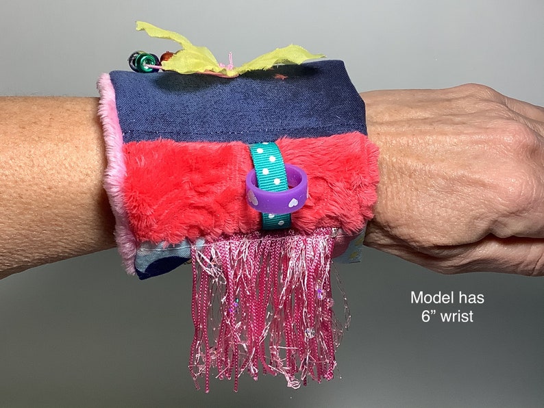 Fidget Wrist Cuff Arm Band With Textures to Calm Anxiety in Children ...