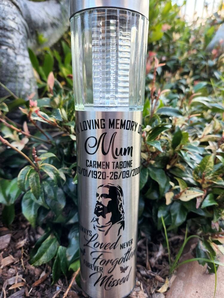 IN MEMORY Personalised Memorial Solar Garden Light - Etsy Australia