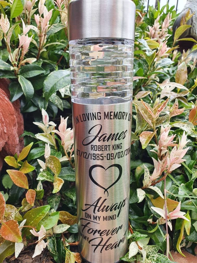 IN MEMORY Personalised Memorial Solar Garden Light | Etsy Australia