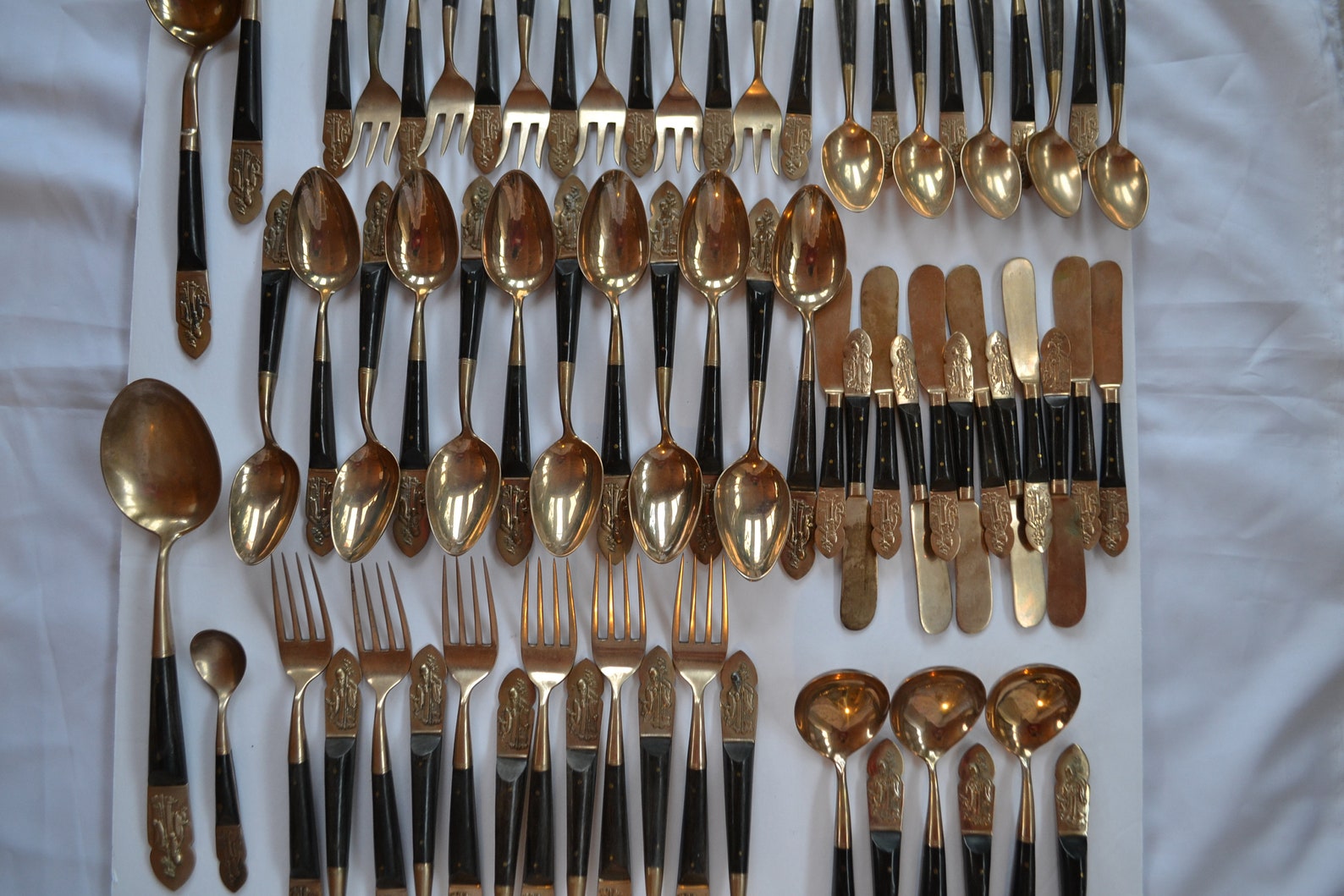 Vintage Chinese Hong Kong Flatware Silverware 81 Pcs Set Carved Horn ...