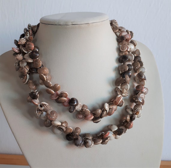long Vintage unusual collection of shell necklace pin… - Gem