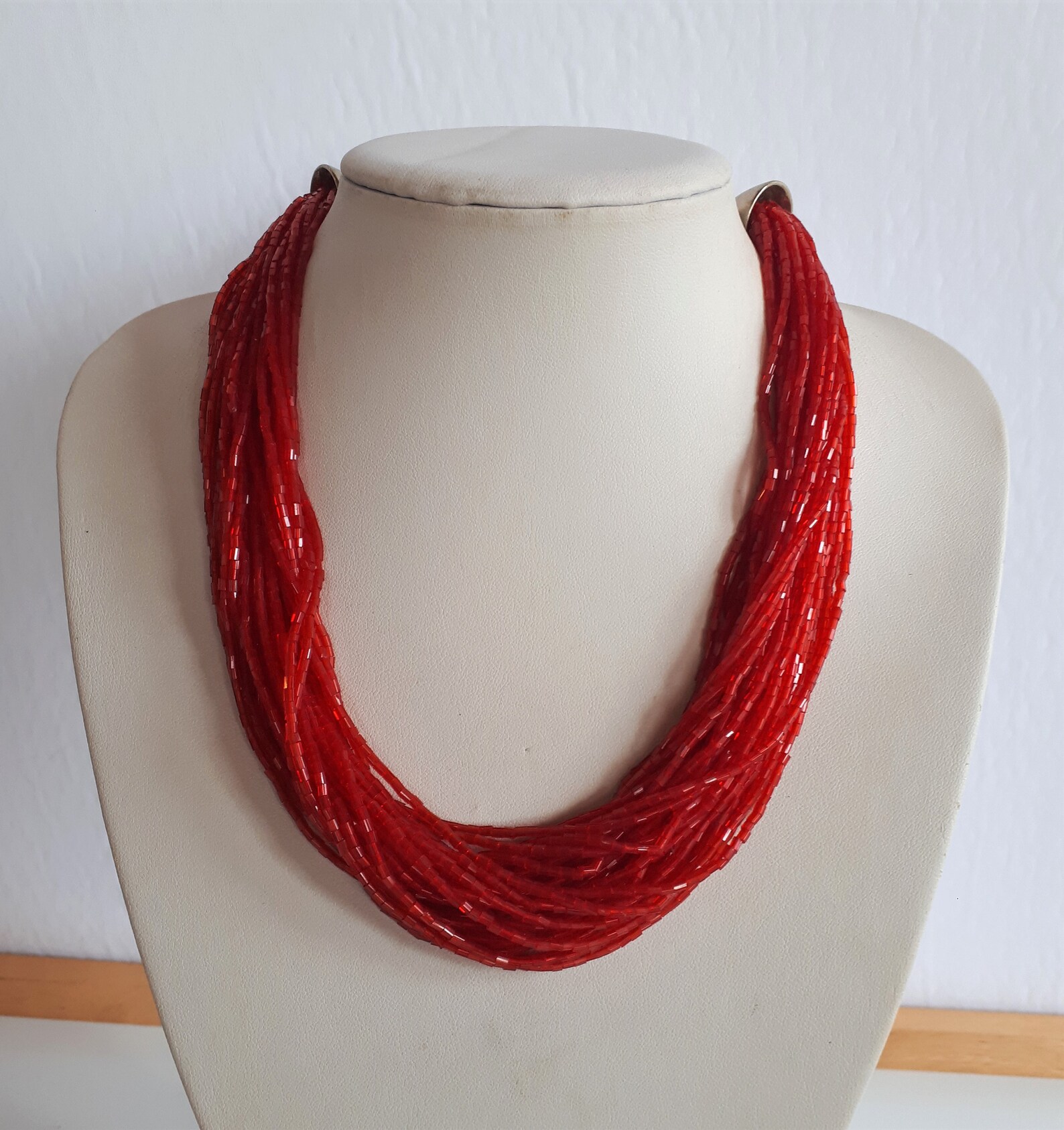 STATEMENT Vintage Brilliant Vivid Red Glass Multi Strand Torsade Choker ...