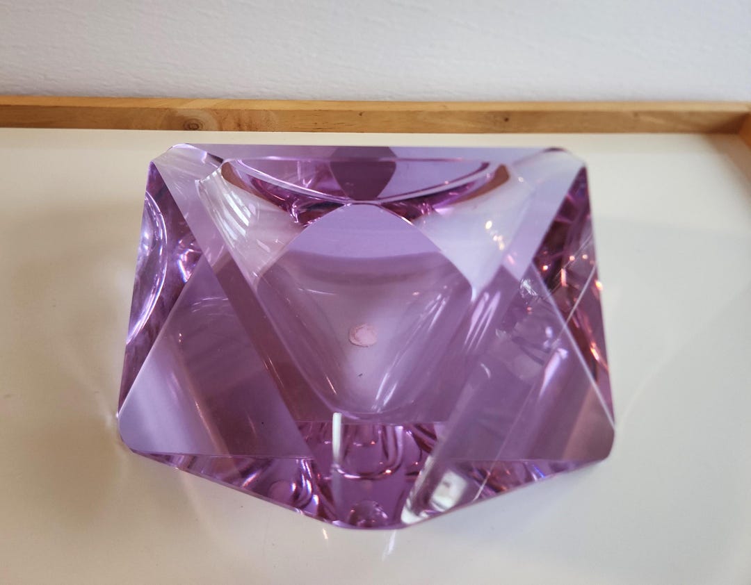 Vintage Czechoslovakia Neodymium Alexandrite Glass Ashtray, Geometric ...