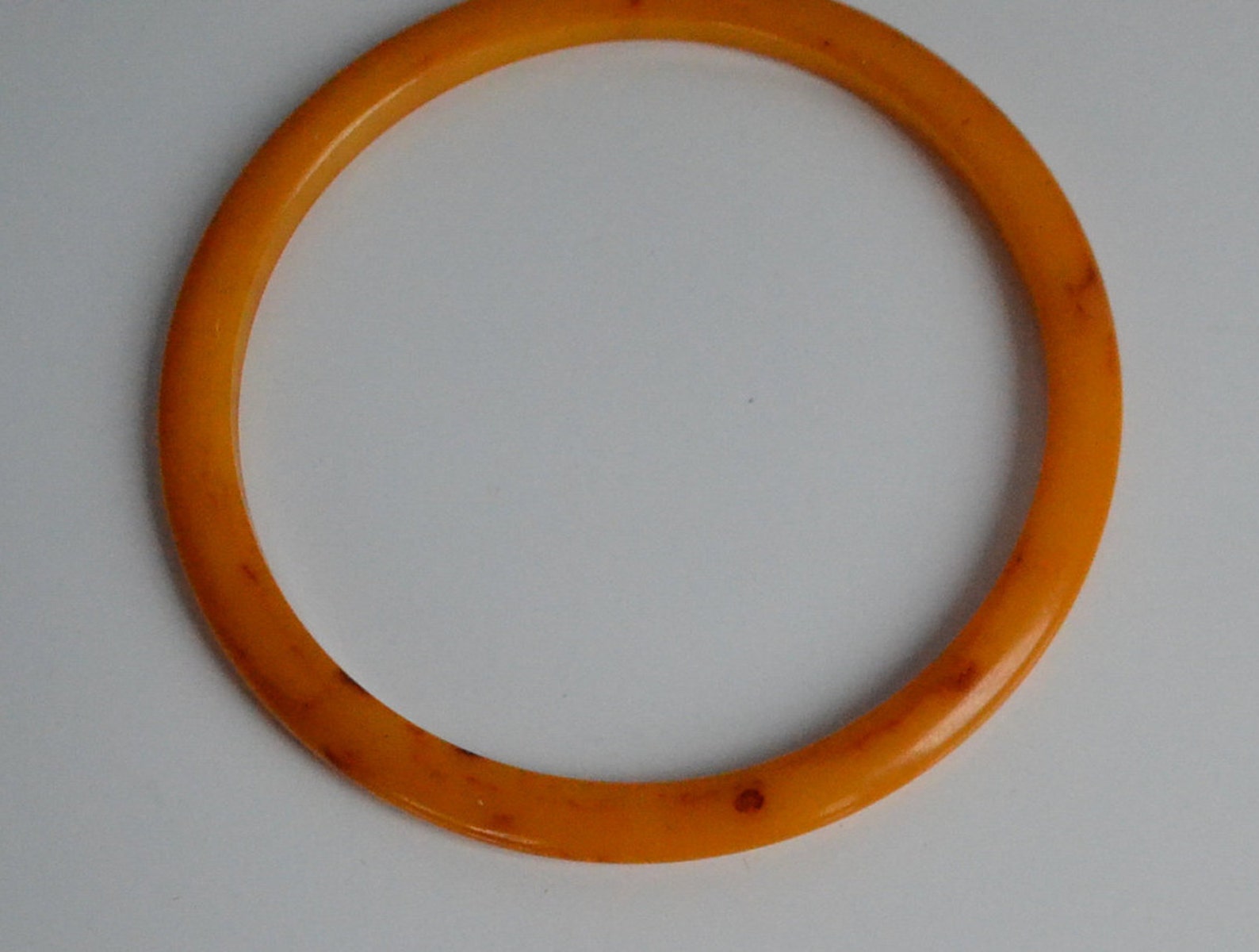 Art Deco Vintage Swirl Caramel Bakelite Spacer Bangle Bracelet - Etsy