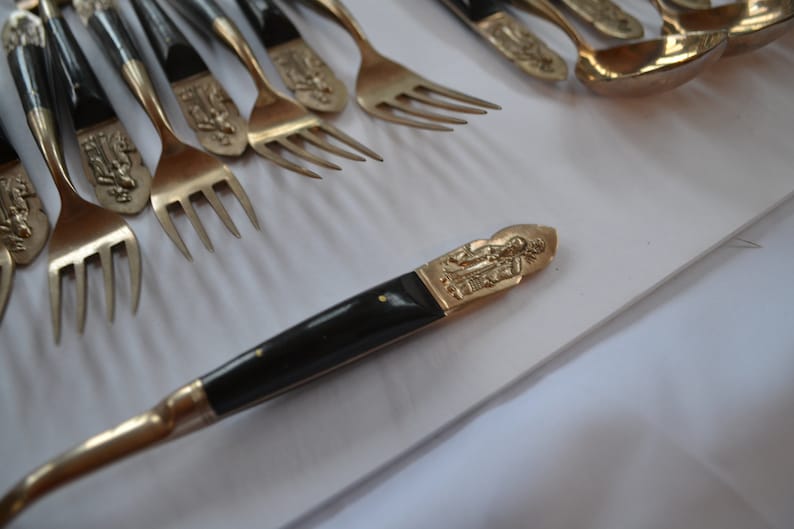 Vintage Chinese Hong Kong Flatware Silverware 81 Pcs Set Carved Horn ...