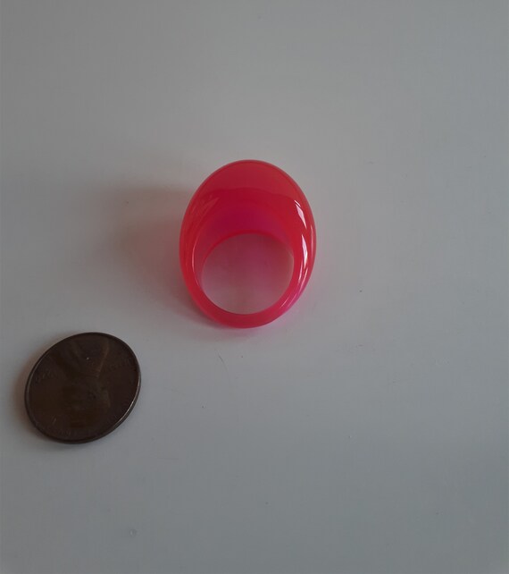 Semi transparent jello neon fuchsia pink lucite plast… - Gem