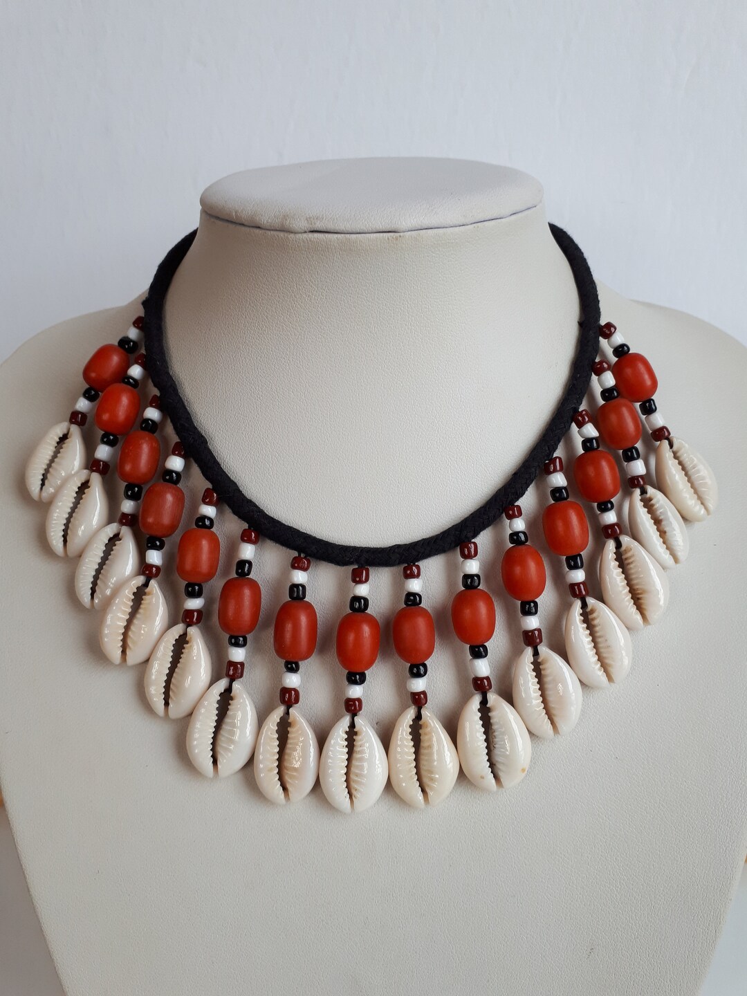 OOAK Vintage Tribal Papua New Guinea Cowrie Shell Bib Necklace Coral ...
