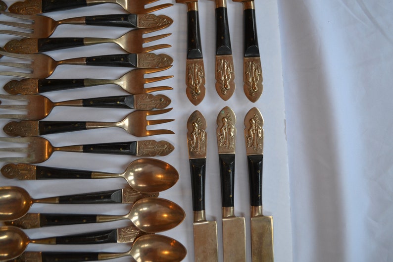 Vintage Chinese Hong Kong Flatware Silverware 81 Pcs Set Carved Horn ...