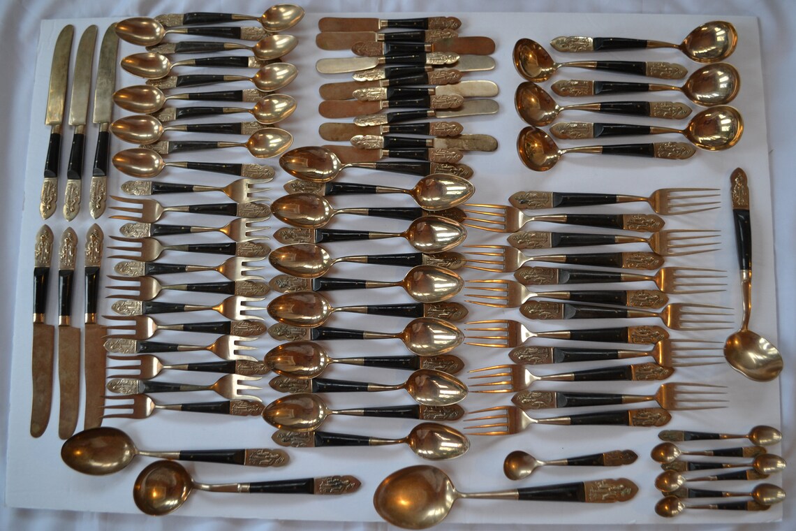 Vintage Chinese Hong Kong Flatware Silverware 81 Pcs Set Carved Horn ...