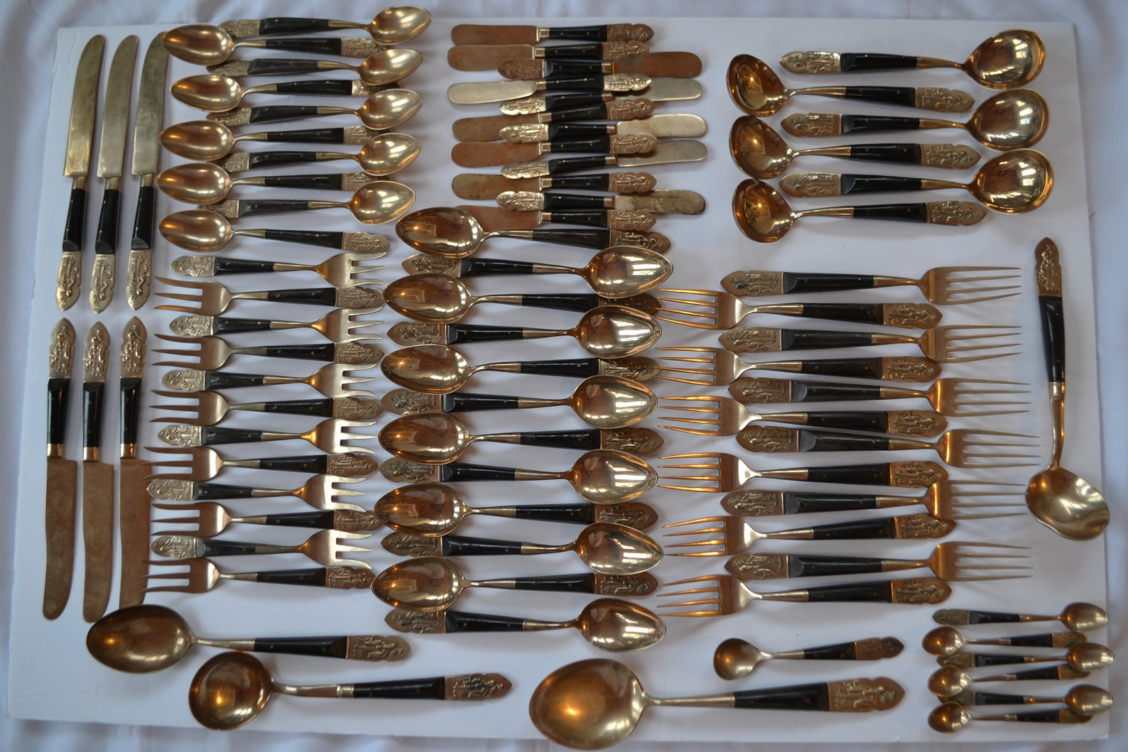 Vintage Chinese Hong Kong Flatware Silverware 81 Pcs Set Carved Horn ...
