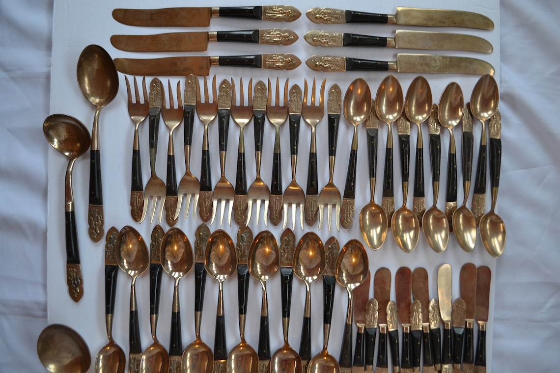 Vintage Chinese Hong Kong Flatware Silverware 81 Pcs Set Carved Horn ...