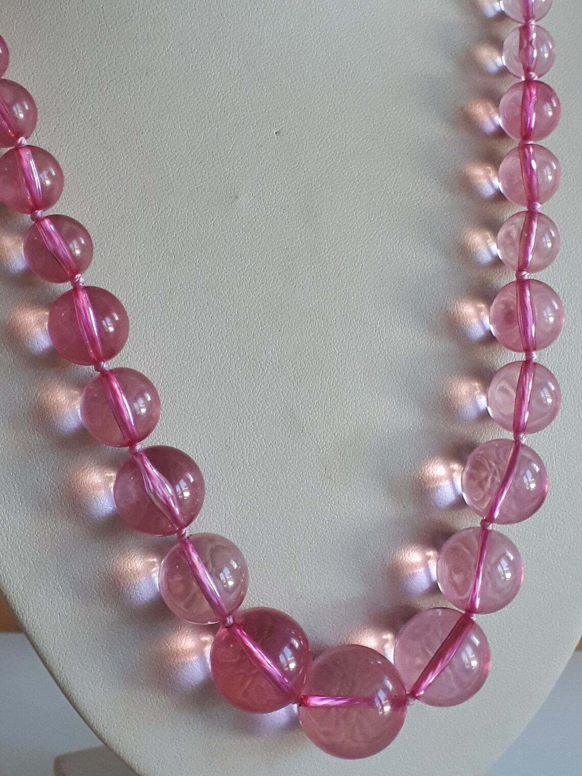 Vintage Pool of Light Transparent Pink Lucite Plastic Knotted Graduated ...