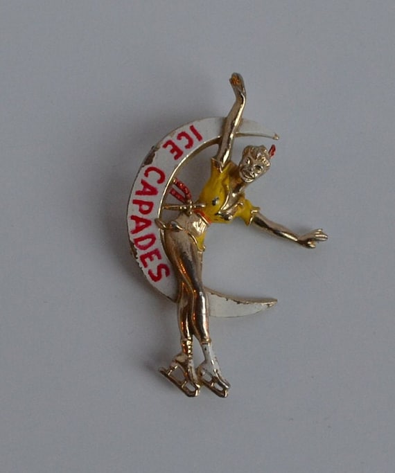 RARE Vintage 1944 Montreal Canada ICE CAPADES skater … - Gem