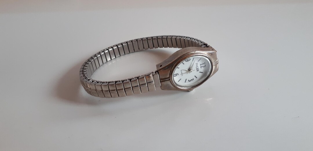 Vintage PACER Singapore Movement Women Quartz Wrist Watch With Stretch ...