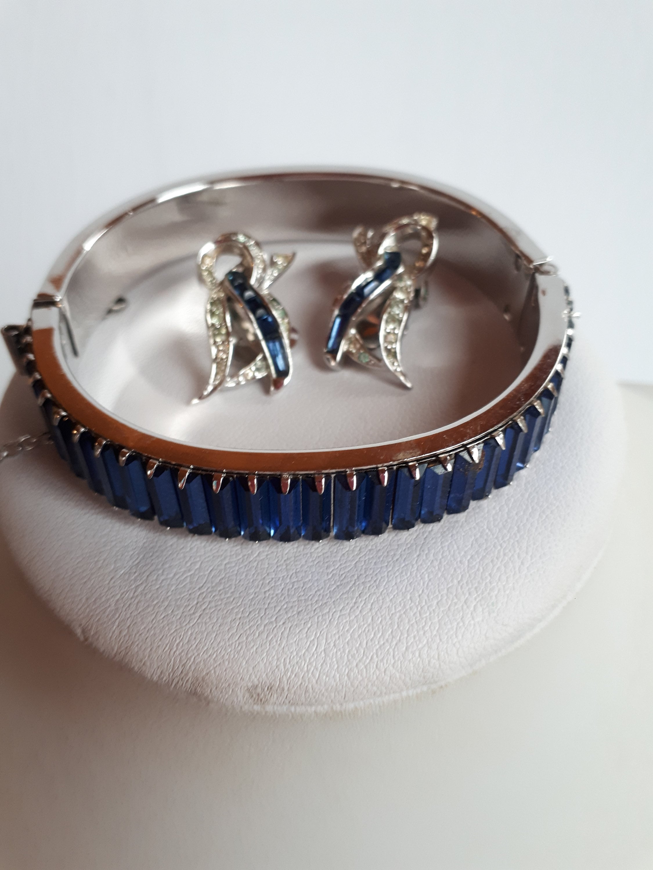 Vintage BOUCHER Designer Invisible Setting Blue Rhinestones Rhodium ...