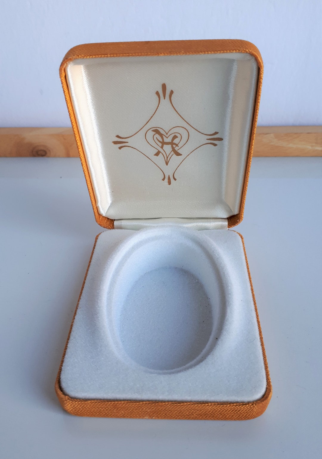 Vintage Mustard Yellow Satin Jewelry Box – Signed Display Case - Etsy