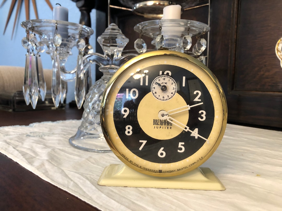 Vintage Mid-century Modern Ingraham "8-day Luminous" Mechanical Alarm ...