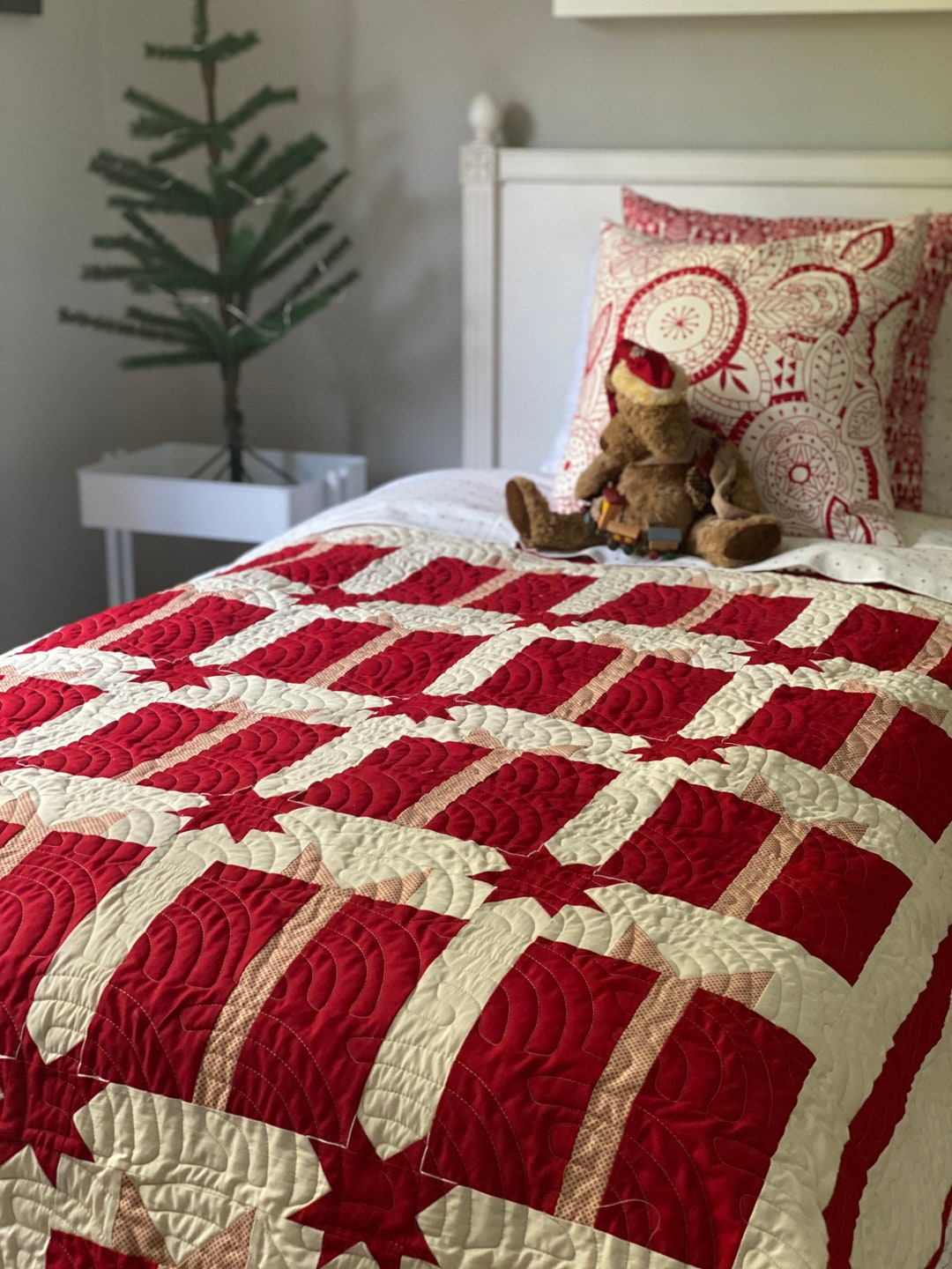 Red Paper Packages Quilt Pattern - Etsy
